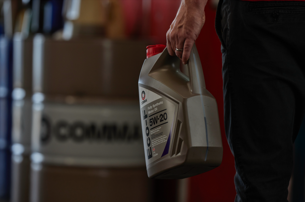 Comma_1 - Lube Media